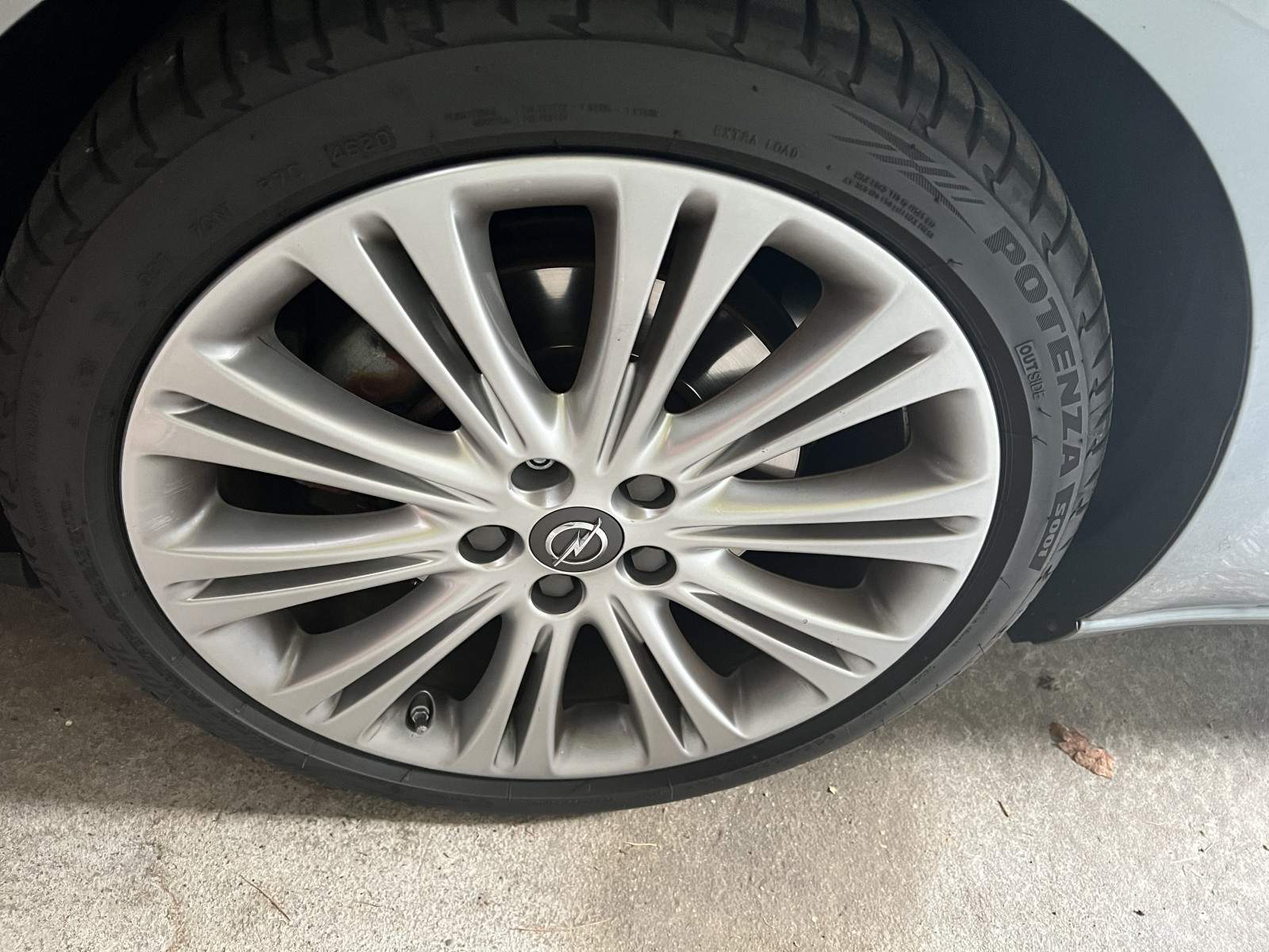 5bbf5843-1a1b-4338-919d-77ed0d4c817f : Original Opel 8x19 mit ...