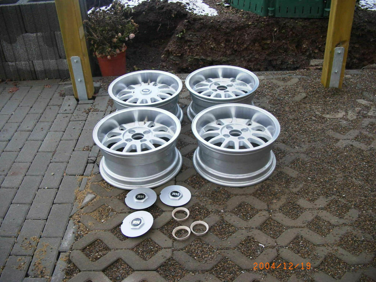 Felgen-2 : NAGELNEUE RH-Felgen, 7Jx15H2, ET25, Typ "W7525 II" : Biete ...
