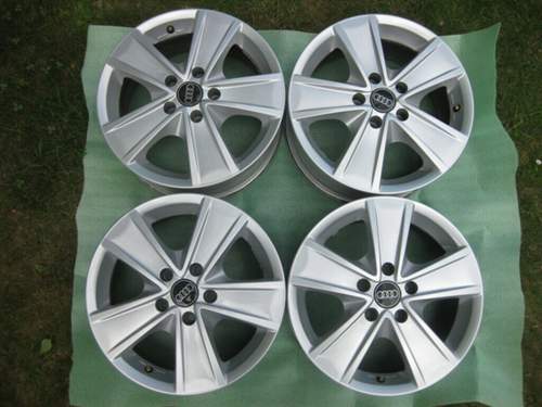 4 Stk. 16" Original Audi Alufelgen 5 Speichen : Biete Audi
