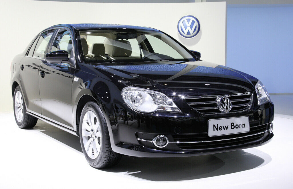New Bora : Doppel-Weltpremiere in Beijing: Volkswagen präsentiert New ...