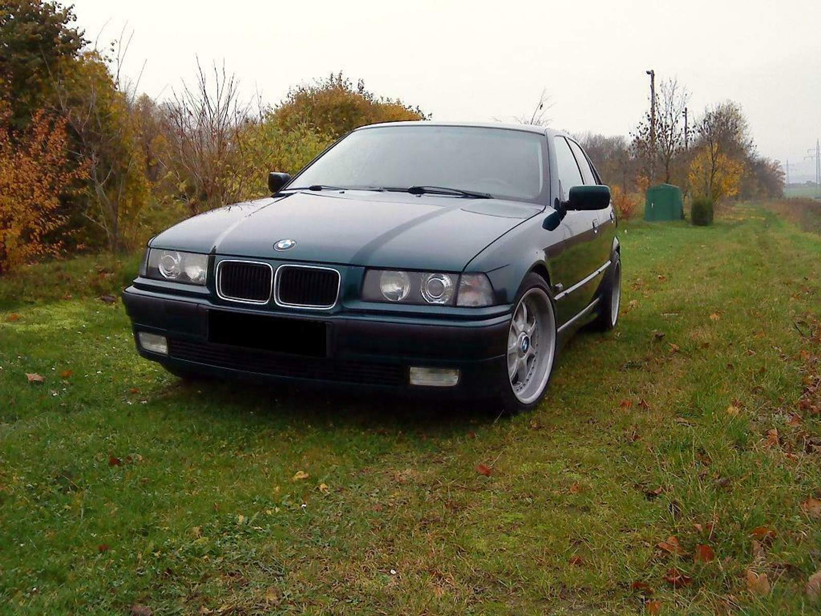 Verkaufe BMW 328 i E36, Leder, Xenon u.s.w : Biete BMW