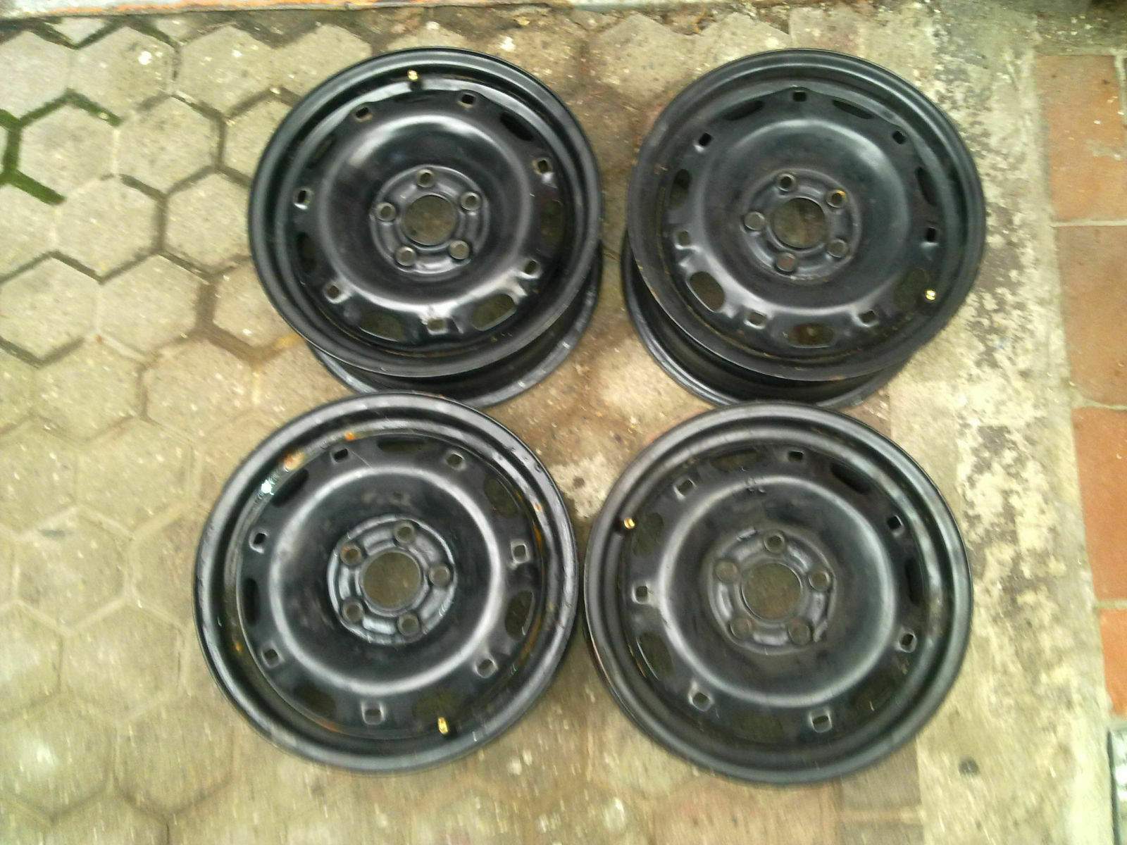 Polo 9n Stahlfelgen : Biete Volkswagen