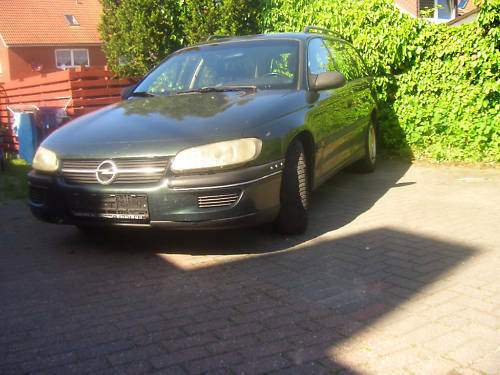 Omega 2.0 16V Schlachfest : Biete Opel