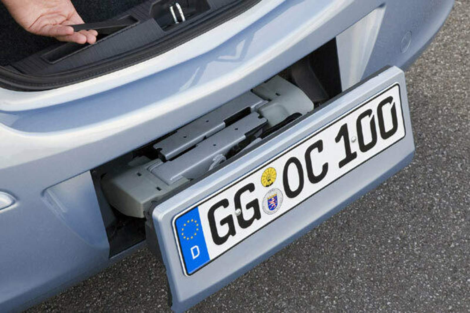 Bild #202995200 : Opel: FlexFix-Fahrradträger für den neuen Astra ...