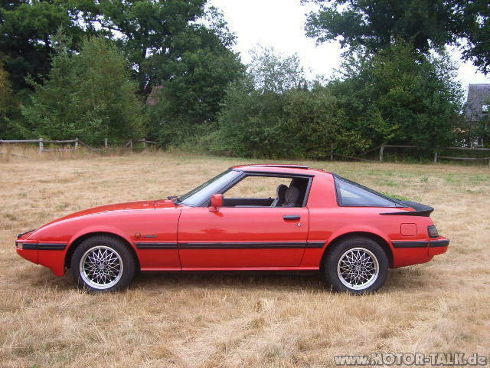 Rx-7fb-rot-001 : Mazda RX-7 1 SA/FB 1.1 Test : Testberichte : #203201463