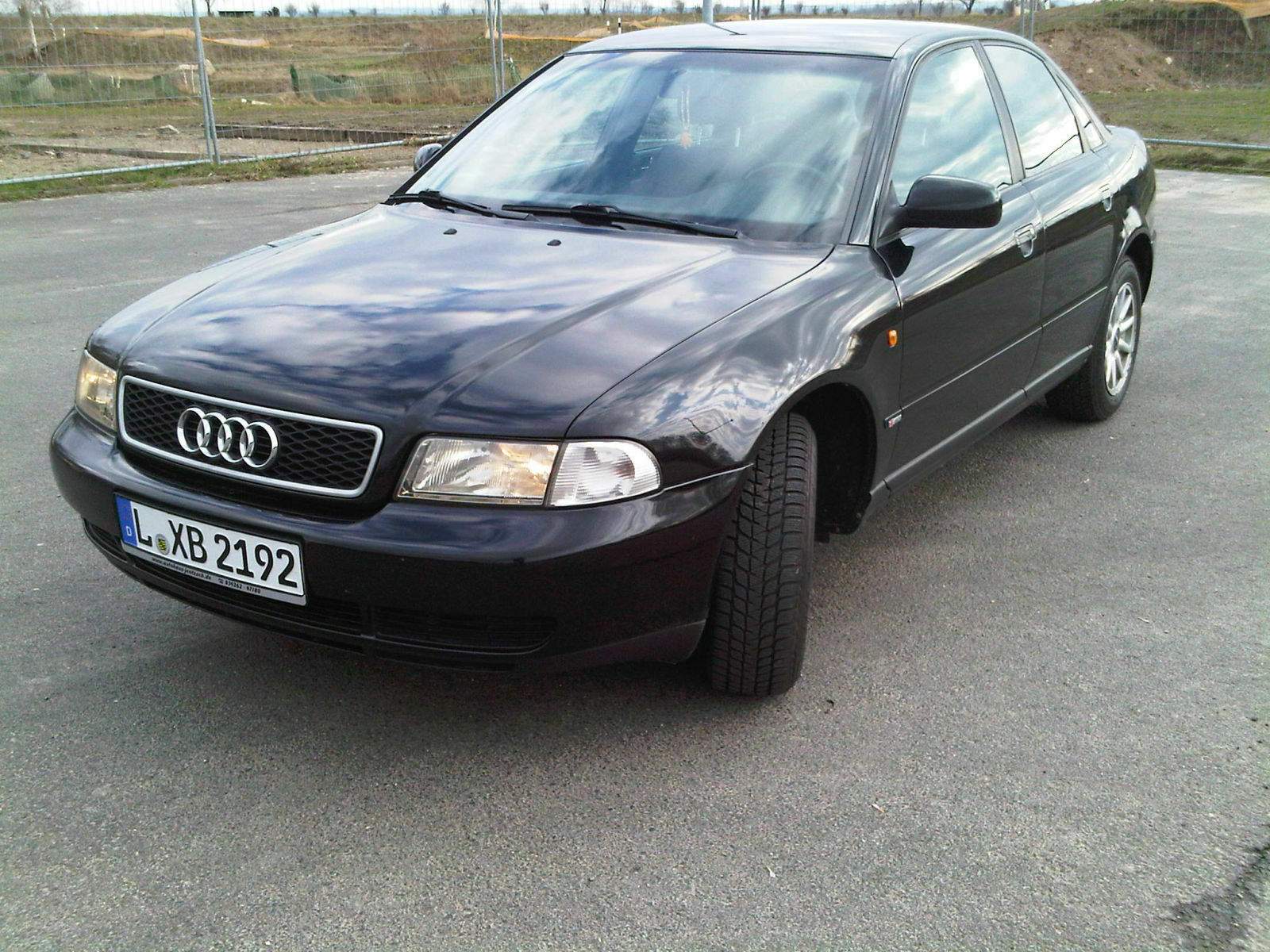 >>>Verkaufe Audi A4 B5 BJ 1998
