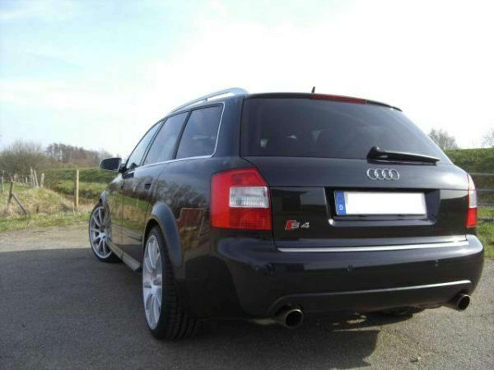 Bild-2 : Audi S4 8E Avant 4.2 V8 - Liebhaberfahrzeug, kein ...