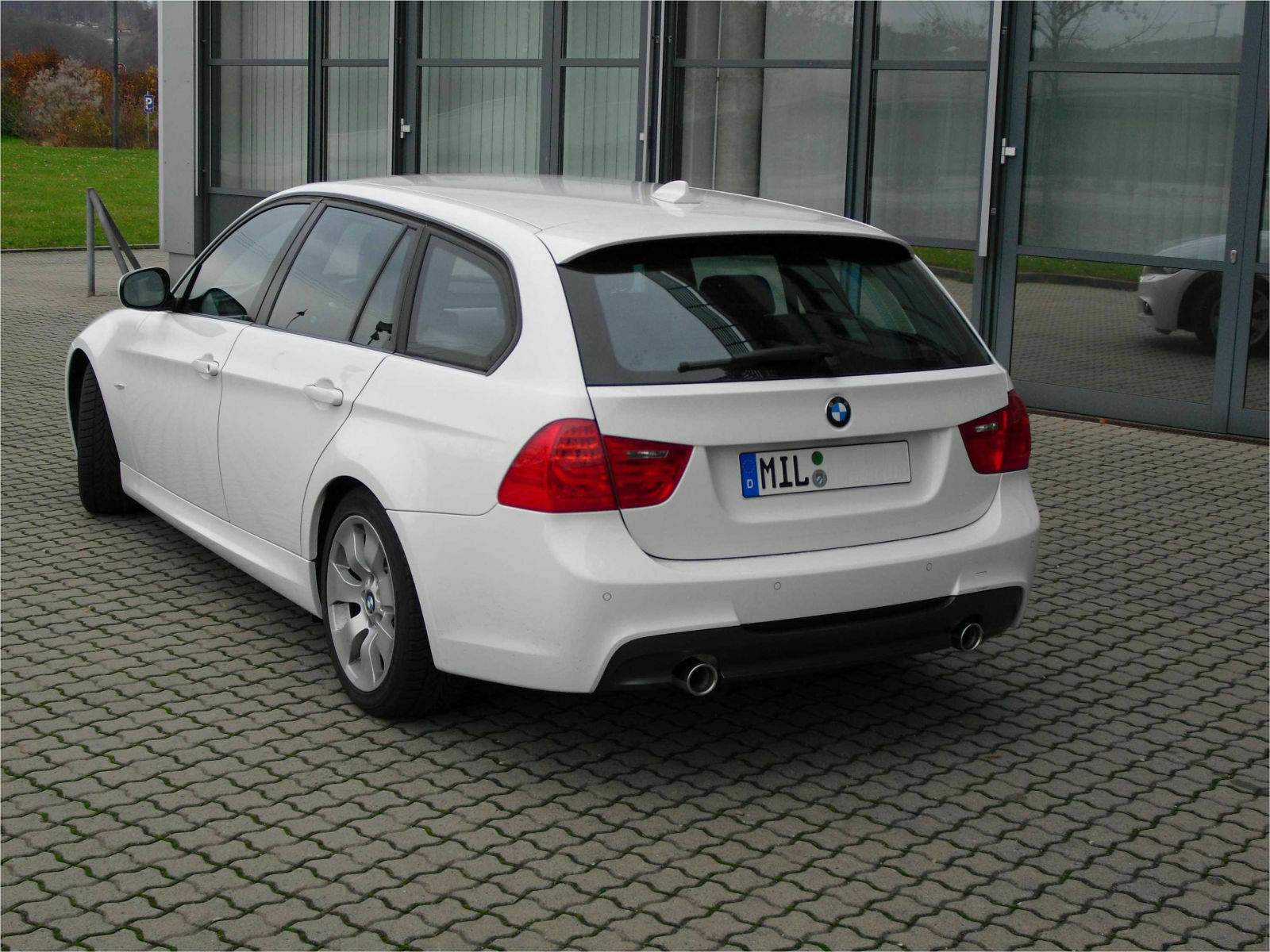 Bild #203673707 : BMW 3er Reihe E91 335d von mapade : Fahrzeuge ...