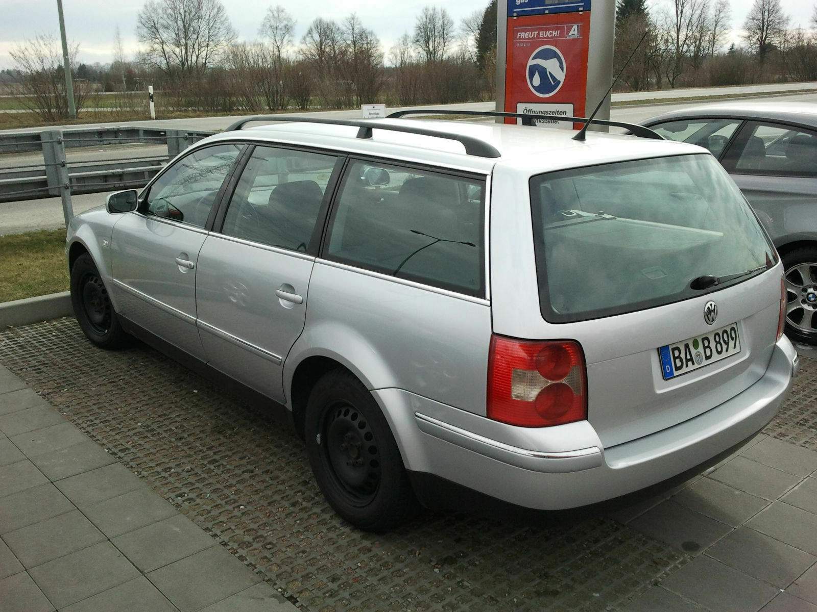 Passat Variant 3BG Silber Comfortline Highline-Leisten Gepflegt ...