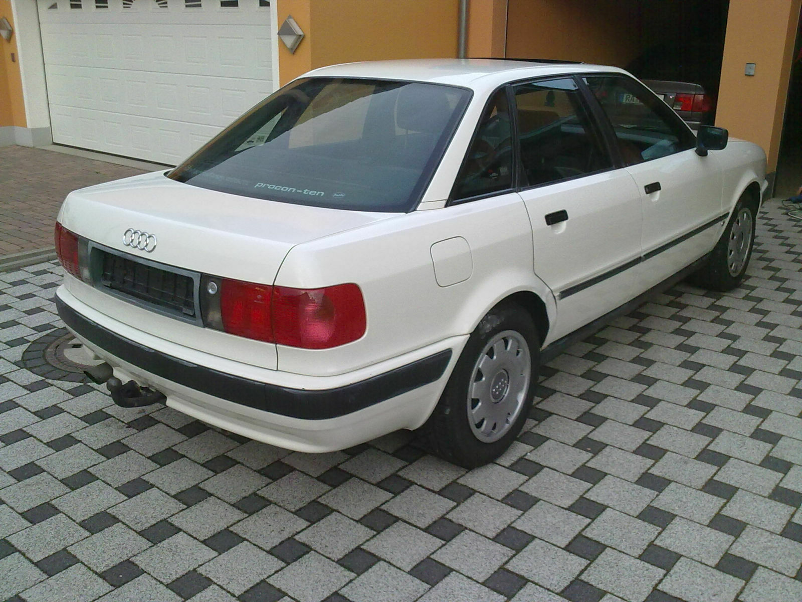 Audi 80 b4 2,0E Weiss AHK : Biete