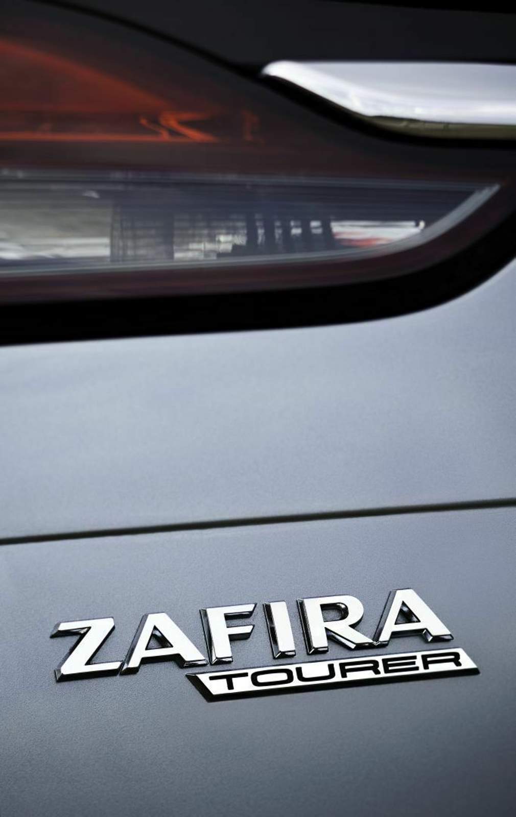 Opel Zafira Tourer Logo : Kein Nachfolger im engeren Sinn: Opel Zafira ...