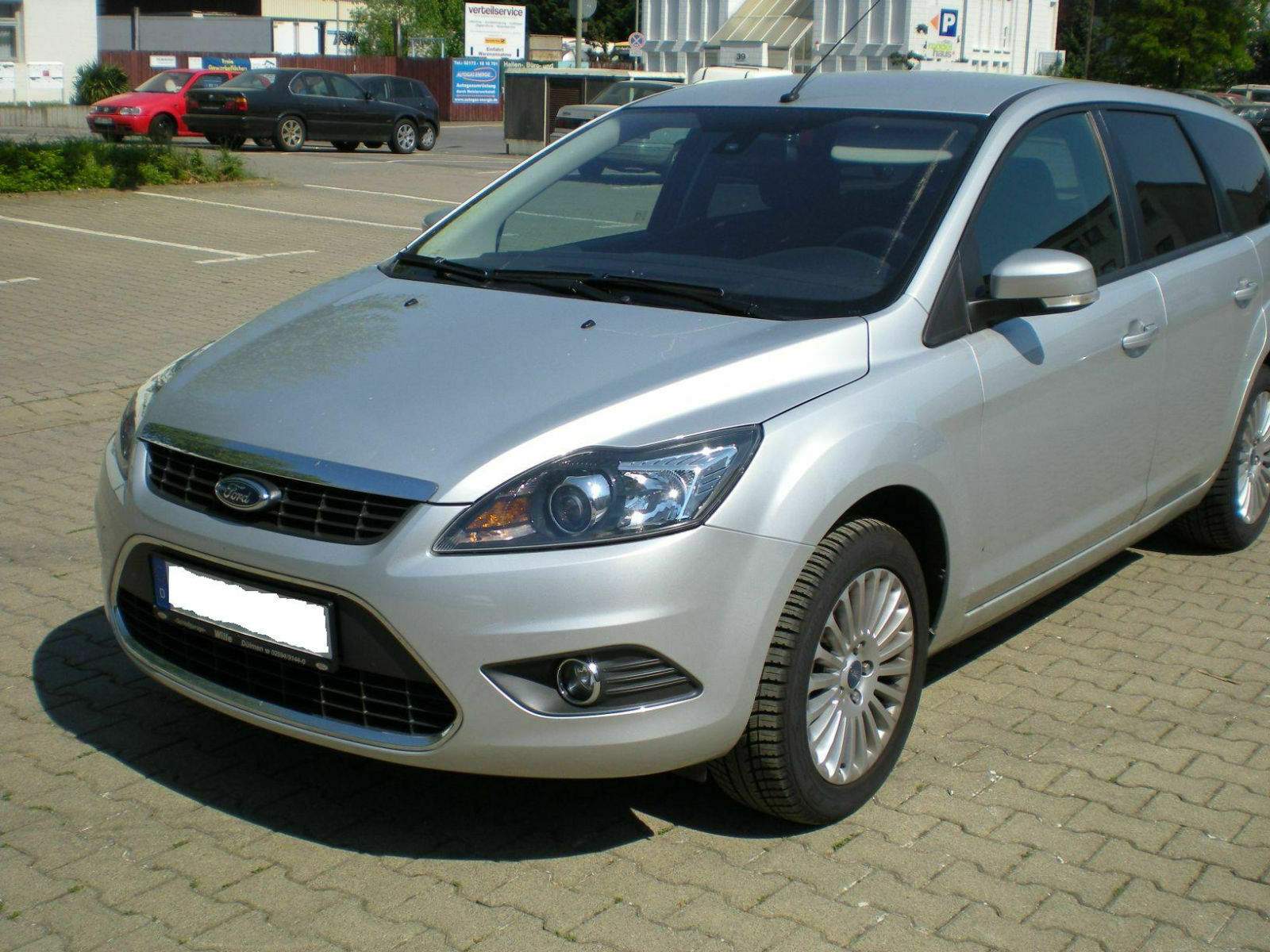 Ford Focus Turnier 1.6 16V Automatik Titanium : Biete