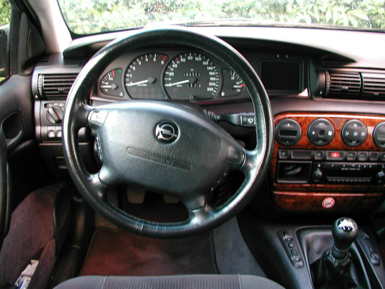 Cockpit : Opel Omega B 2.5 TD Caravan von support : Fahrzeuge : #204280653