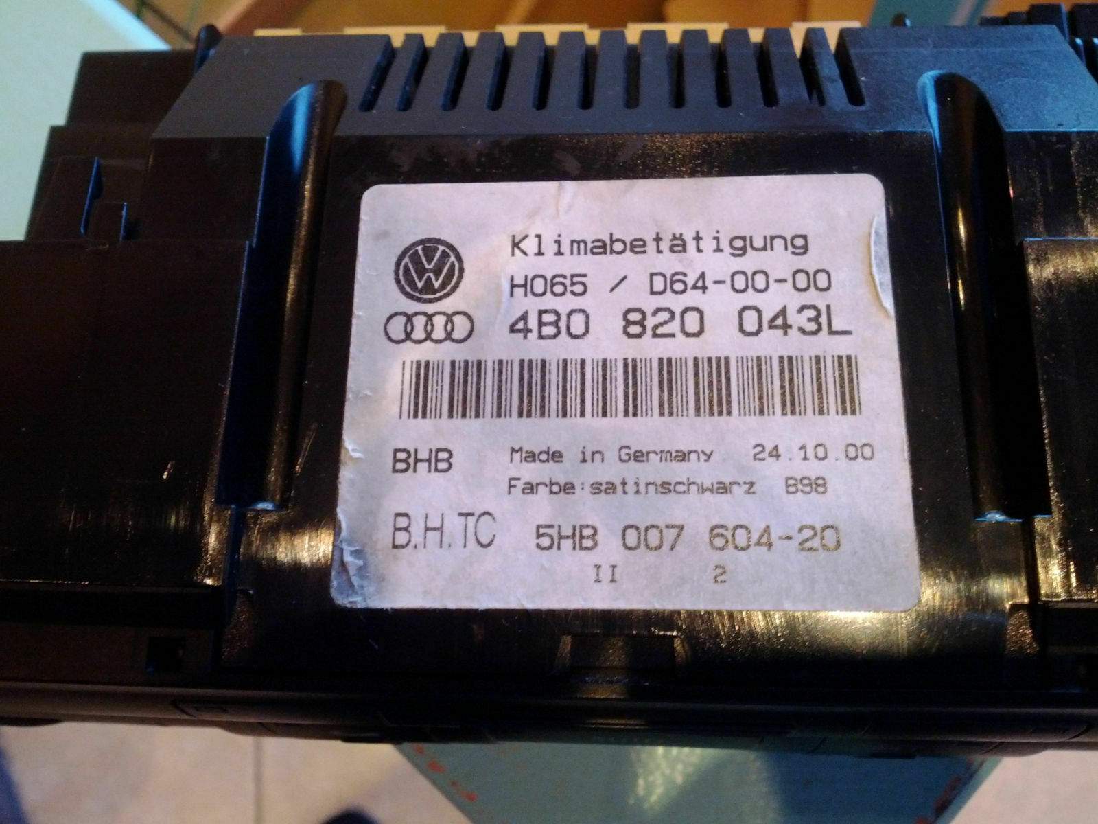 Audi A6 4B Doppel DIN Klimabedienteil 4B0 820 043L : Biete