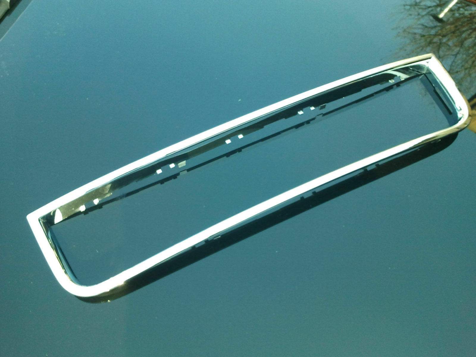 S4 A4 8E 8H B6 (8E0 807 647 B) Luftfuehrungsgitter Chromrahmen : Biete