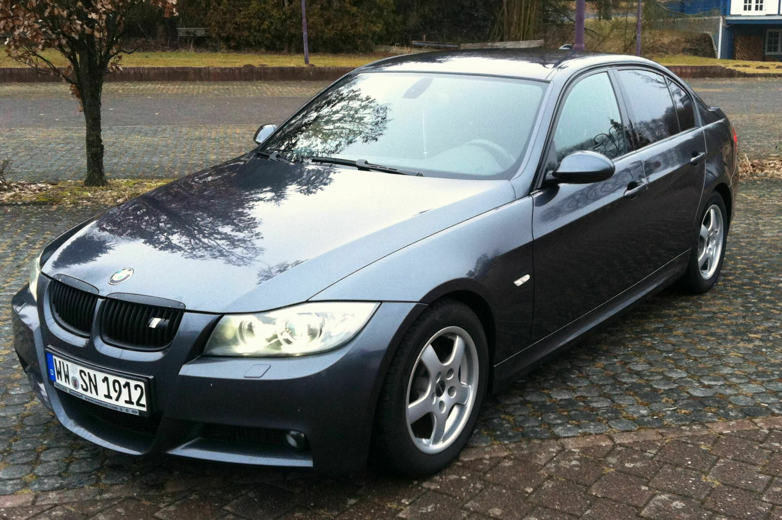 Bmw e90 320d M-packet : Biete