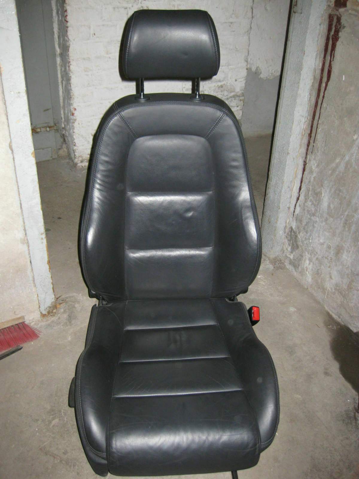 Ledersitz Soul Audi TT 8N Beifahrer (rechts) : Biete