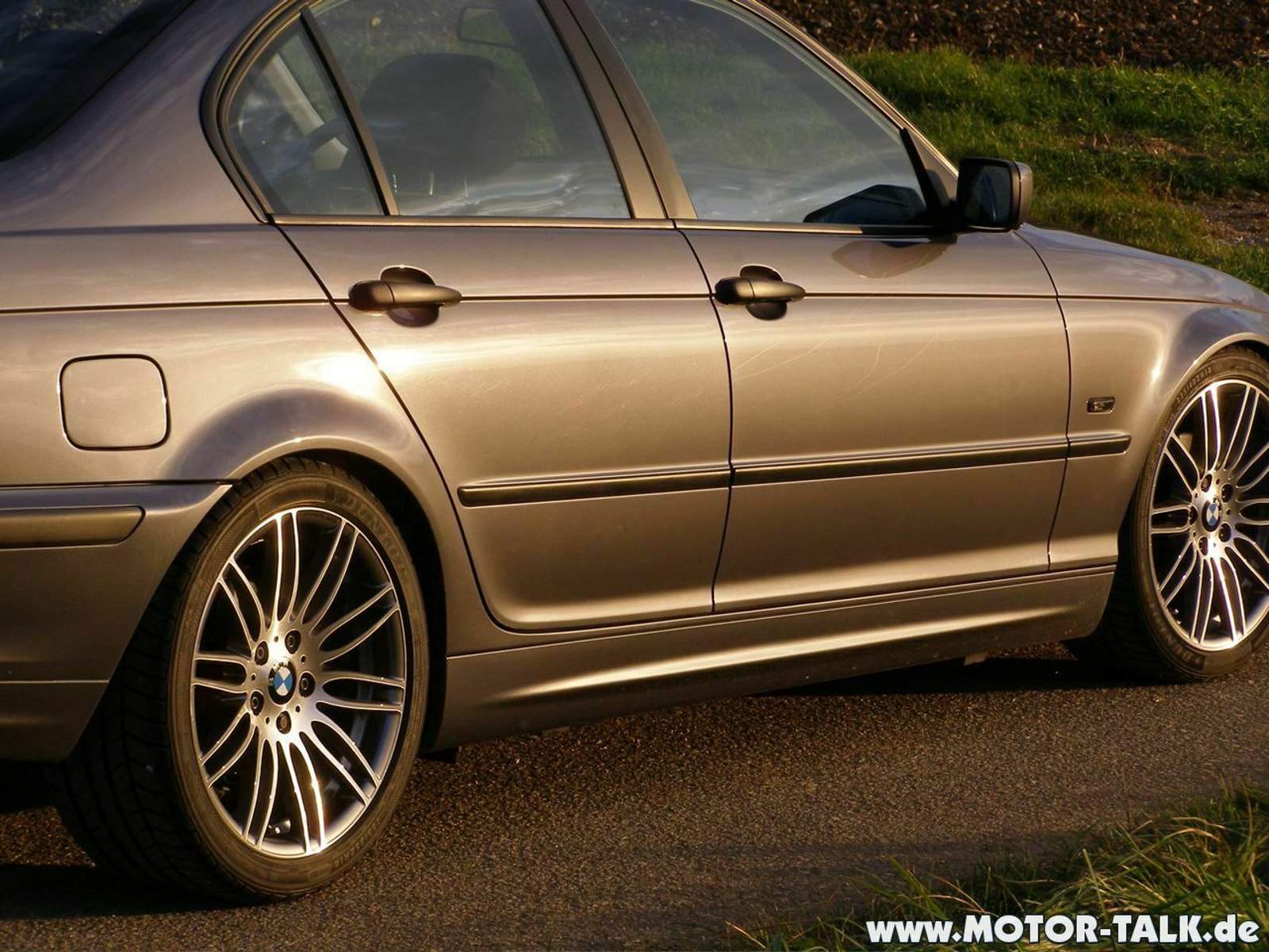 BMW 18" Radsatz Performance Doppelspeiche 269 235/255 Dunlop : Biete