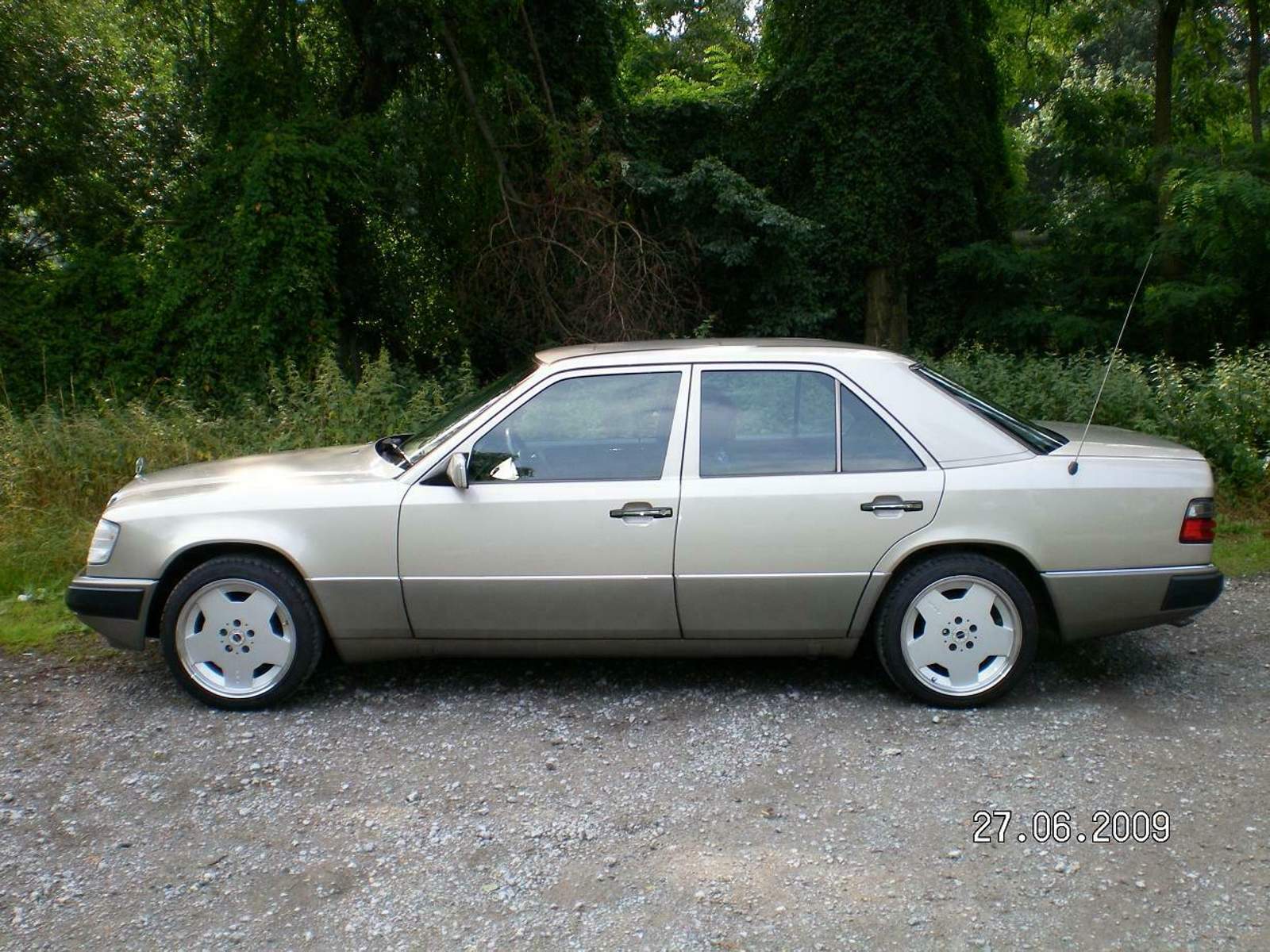 Pict1186 : 17 Zoll Alus auf W124? : Mercedes E-Klasse W124 : #204997936