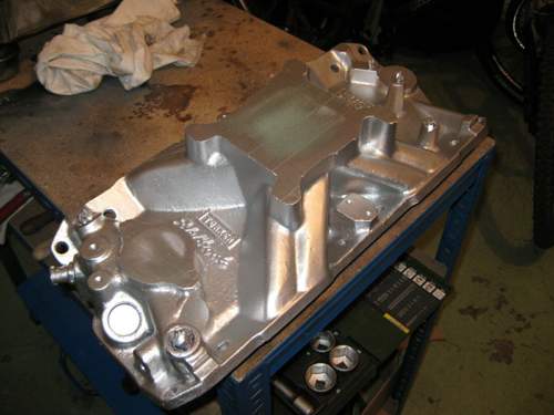 Edelbrock Performer und Torker Ansaugbrücke : Biete