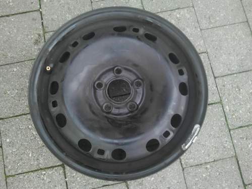 Standard Stahlfelgen 15" f. VW Polo, Seat Ibiza, Skoda Fabia, etc. : Biete
