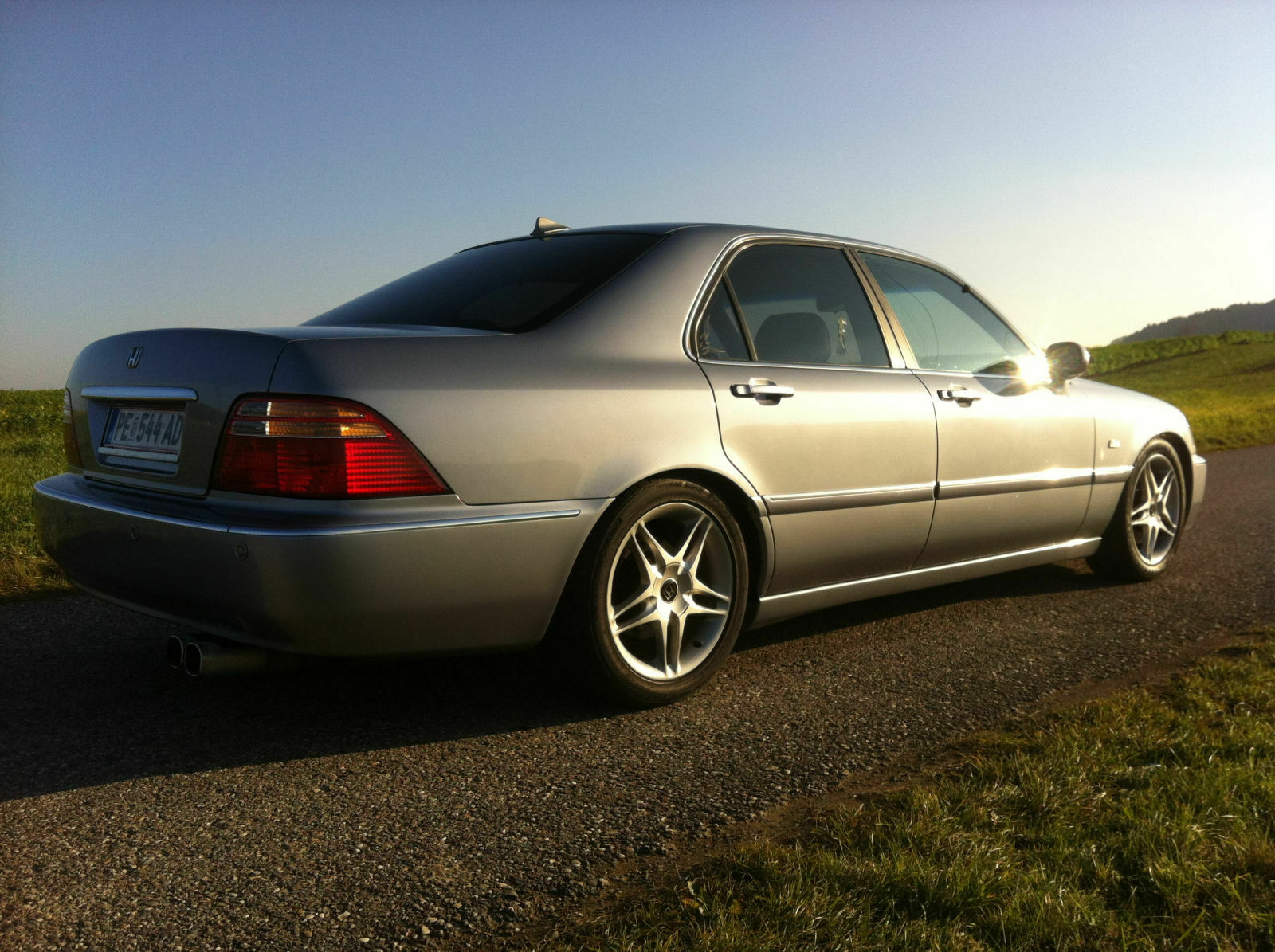 Img-3425 : Schöner Honda Legend KA9 mit Heckschaden für 2900, - : Biete ...