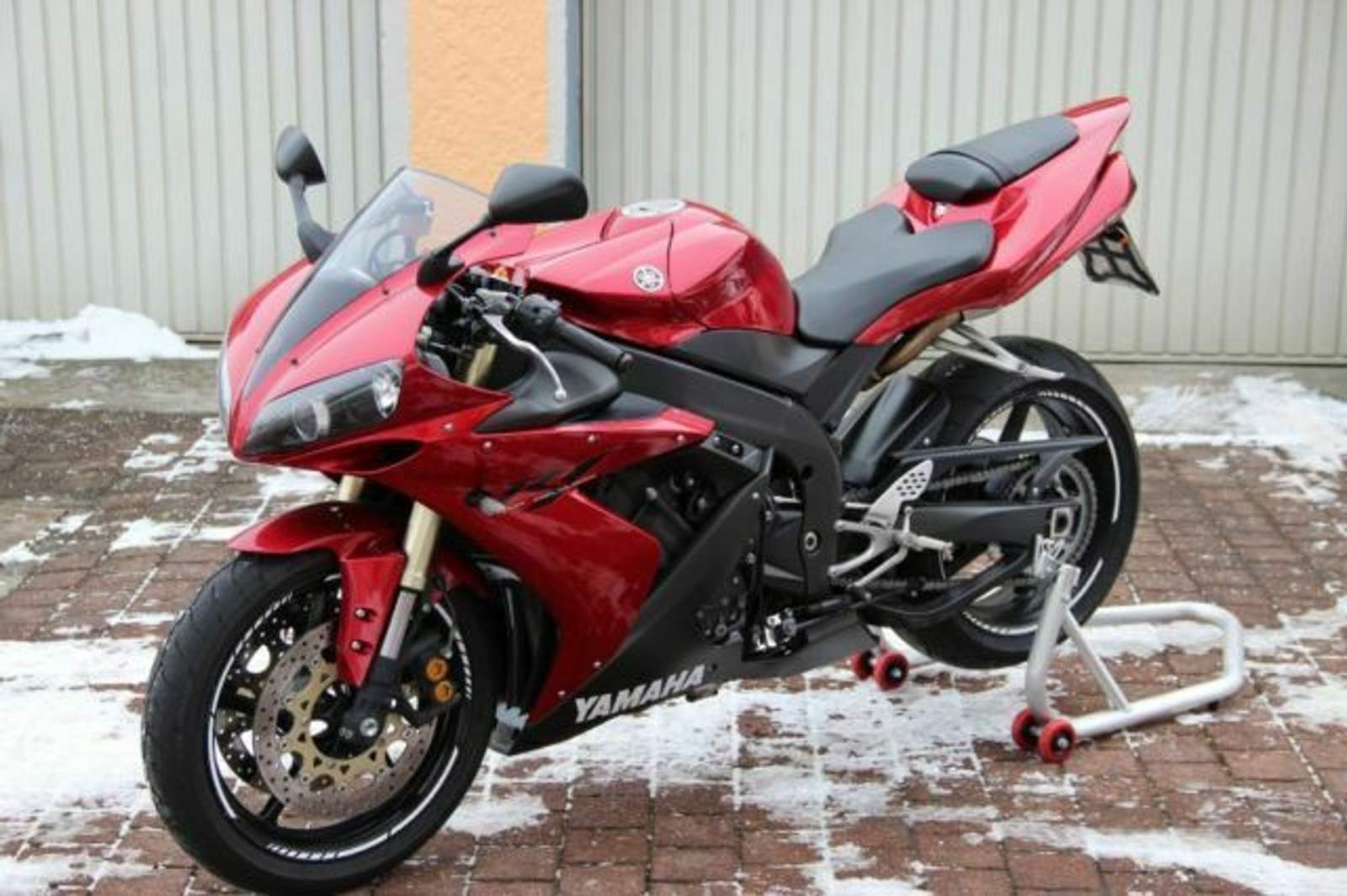 Yamaha YZF R1 RN12 Lavared : Biete