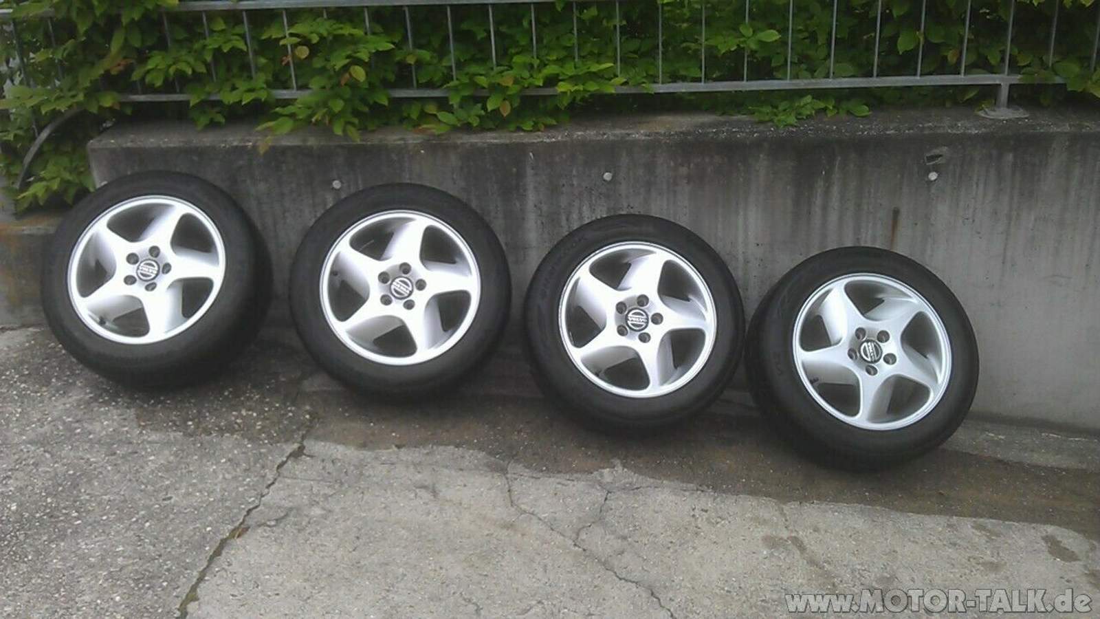 Volvo Columba 4 Stck. mit Sommerreifen : Biete