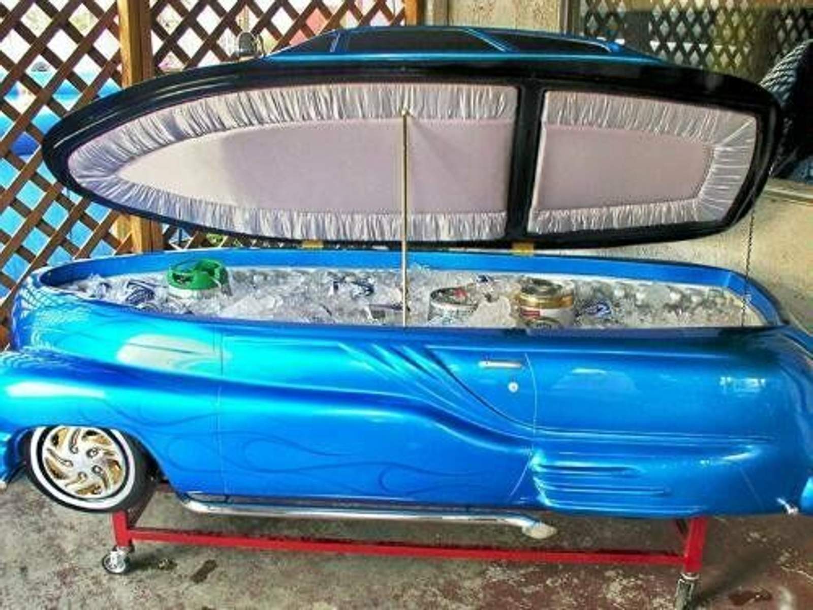 Cruisin Caskets: Auto-Särge aus Amerika | Motorkultur