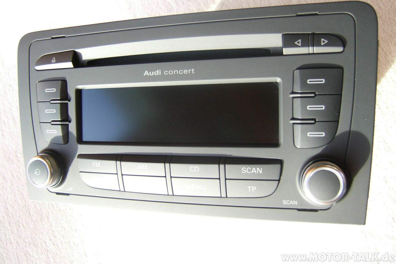 Audi A3 Radio Concert II+ von Bosch : Biete