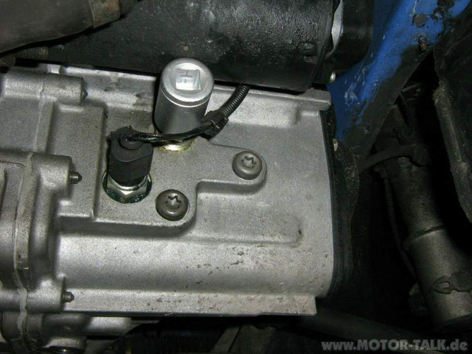 Auto Verliert Getriebeãl