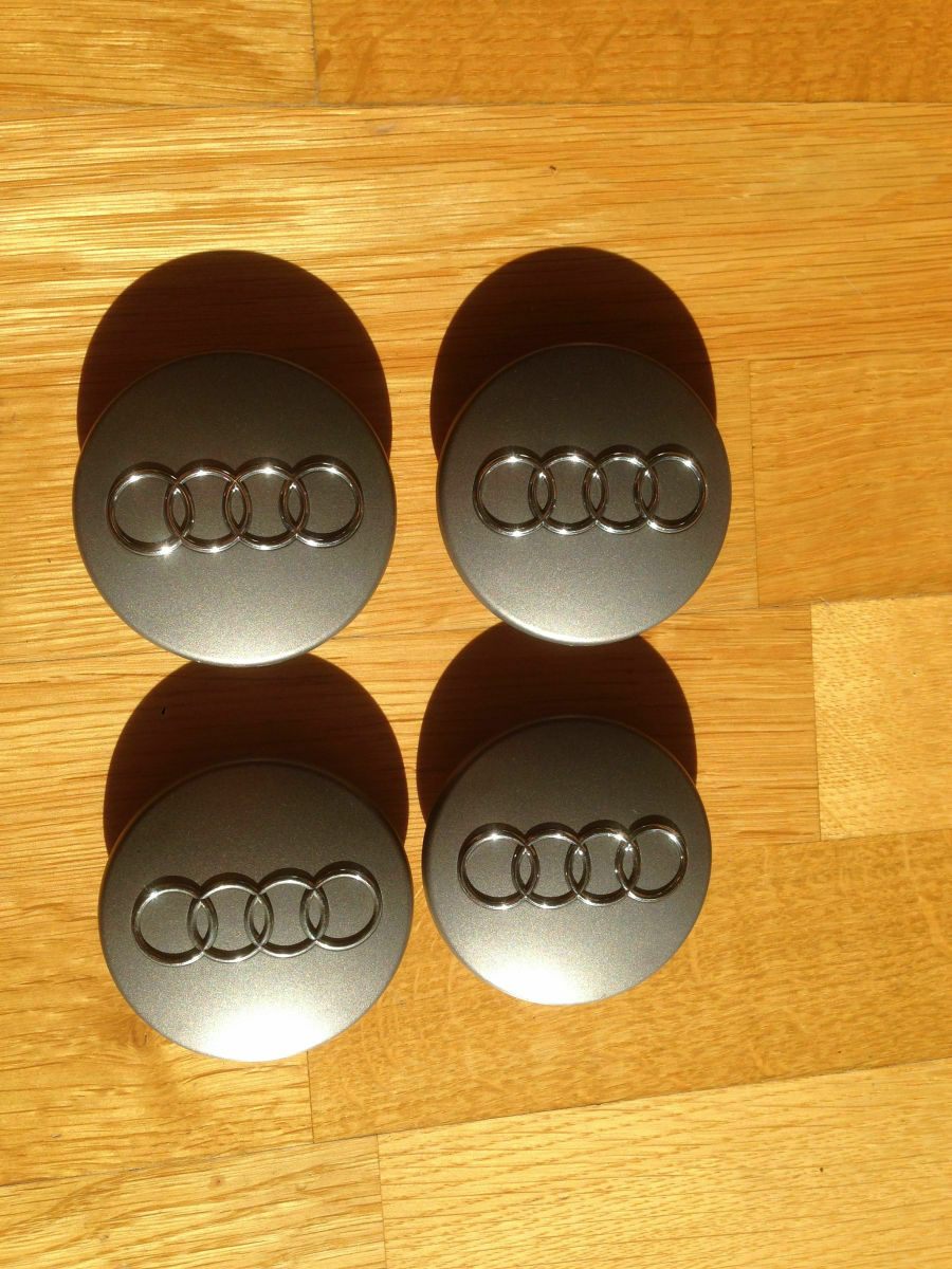 Audi Nabenkappe Radzierkappe Silber 8D0601170 Satz 4 Stück : Biete