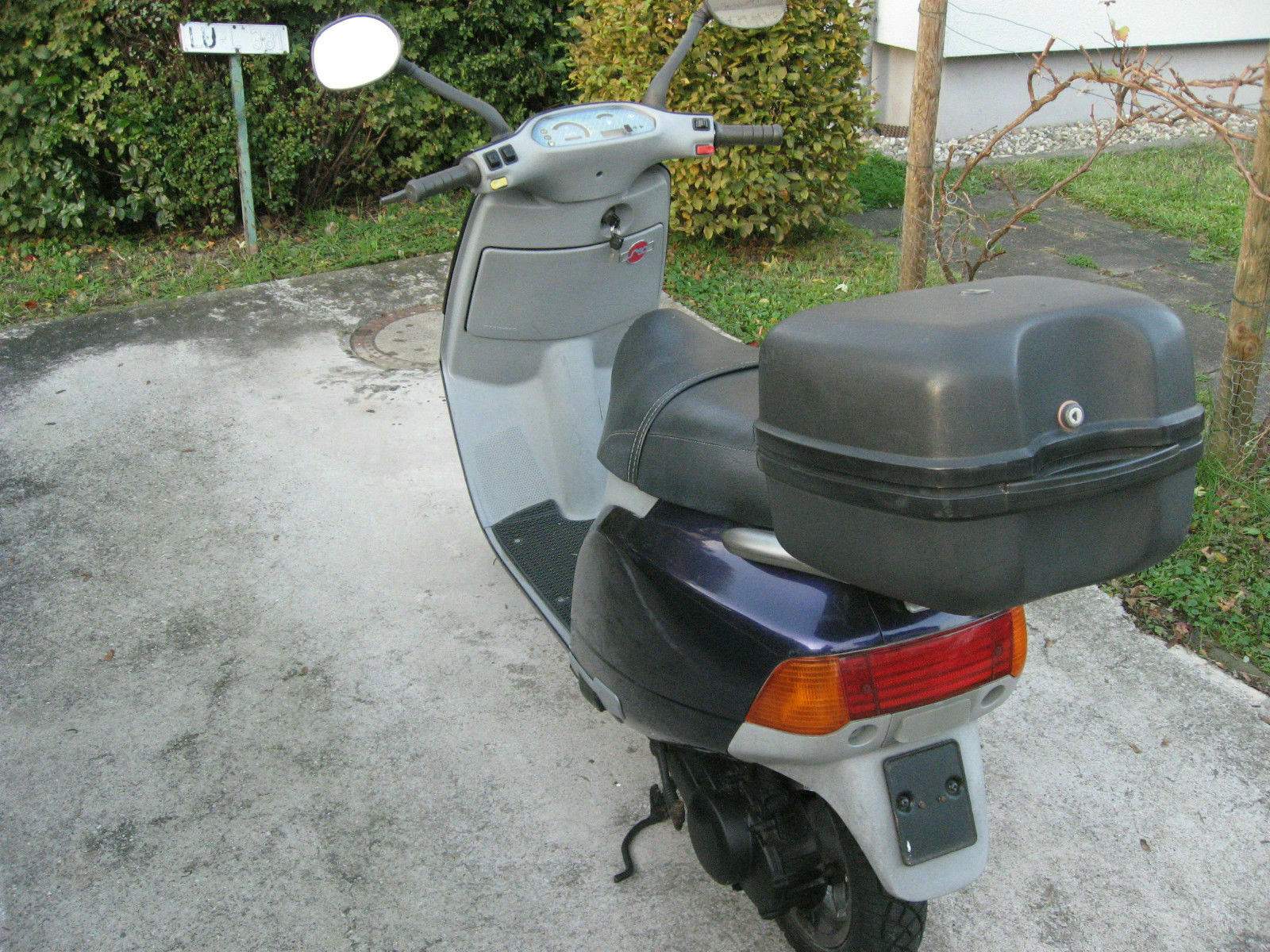 2x piaggio sfera 50 nsl : Biete