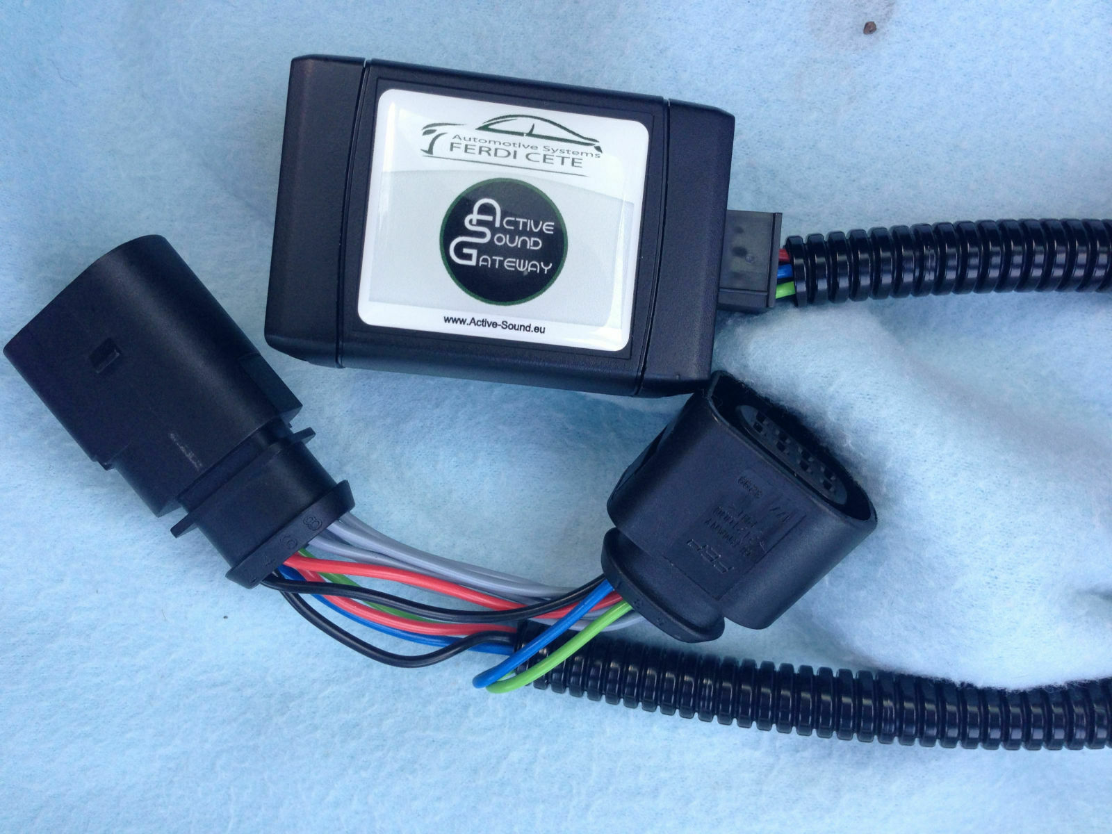 Active Soundmodul V2Pro für Audi Motorsoundsystem A4/A5 : Biete