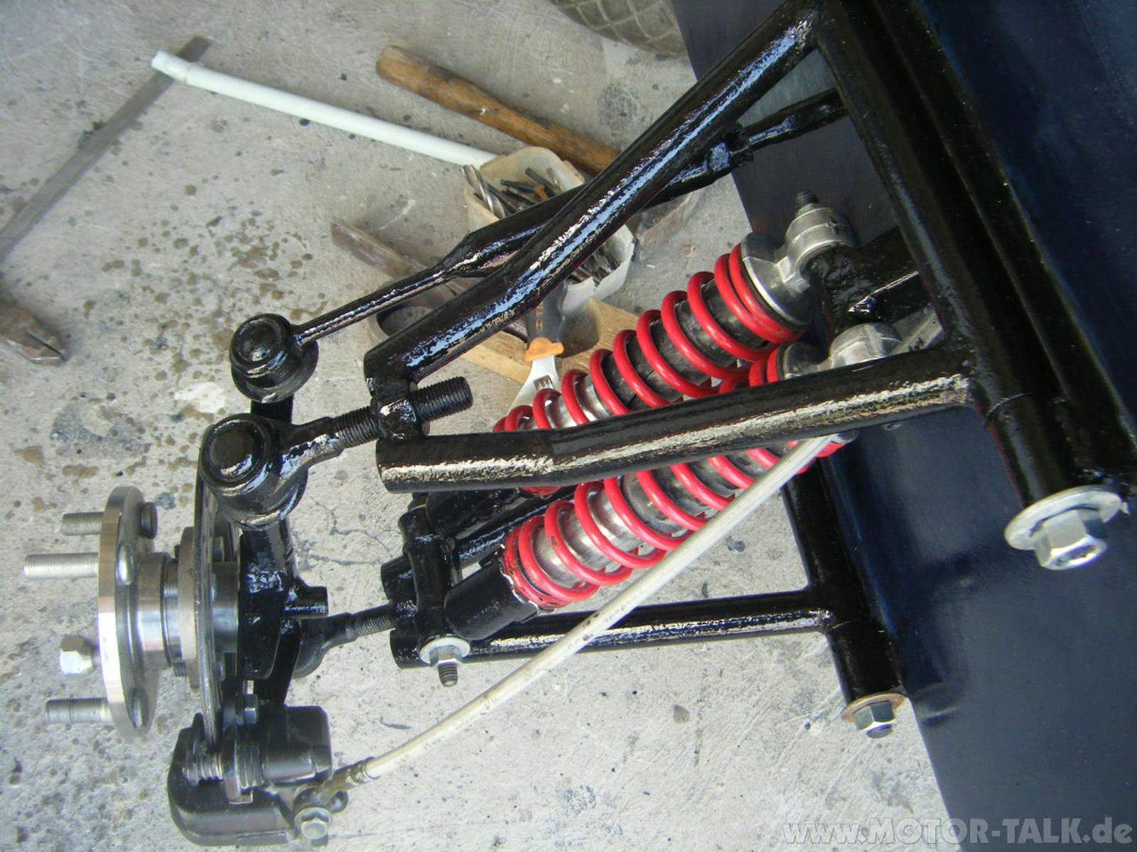 vorderachse fertigstellen : elektro auto mit solarpanelen bauen