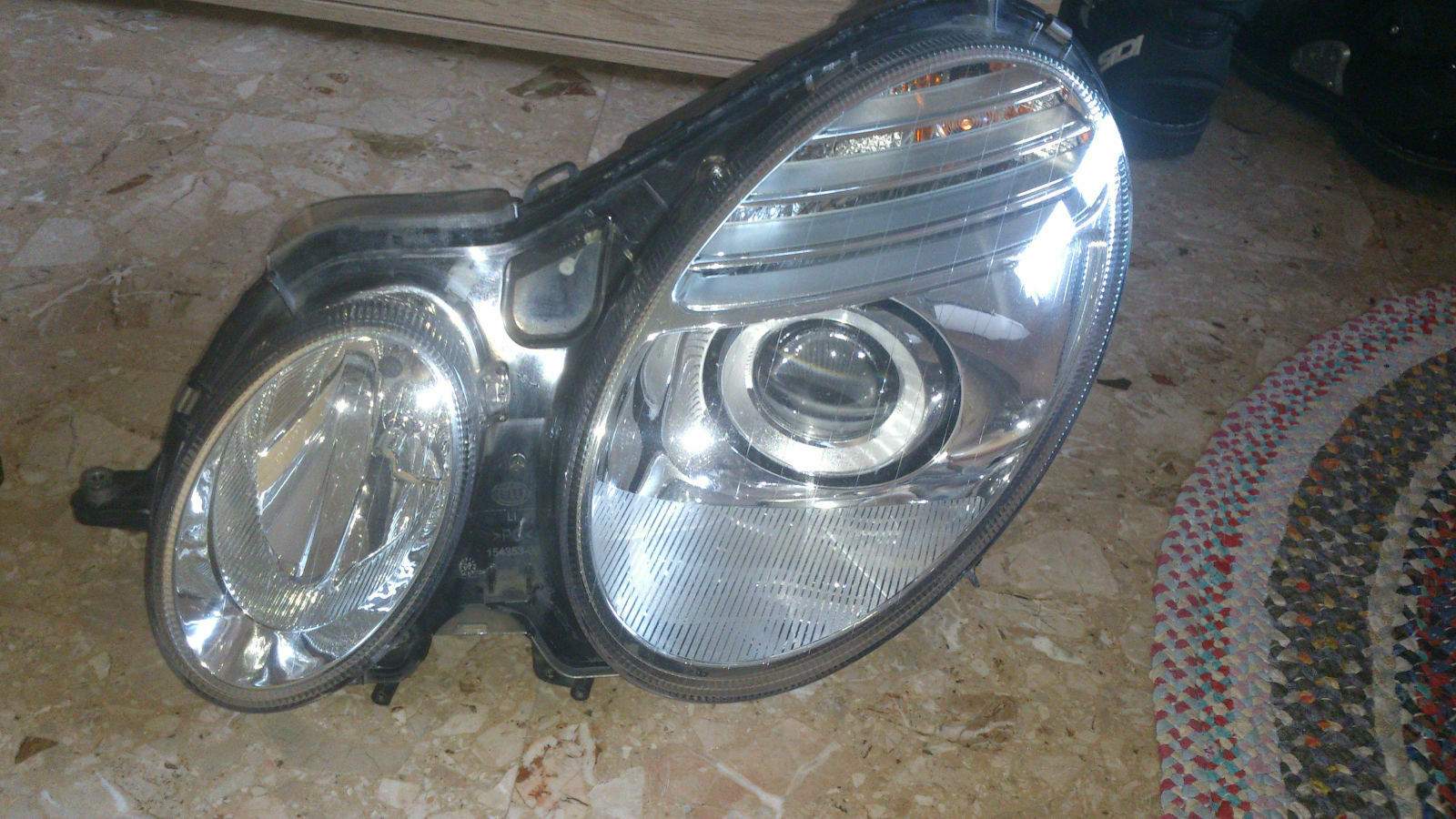 W211 mopf xenonscheinwerfer mit kurvenlicht (ohne brenner) : Biete