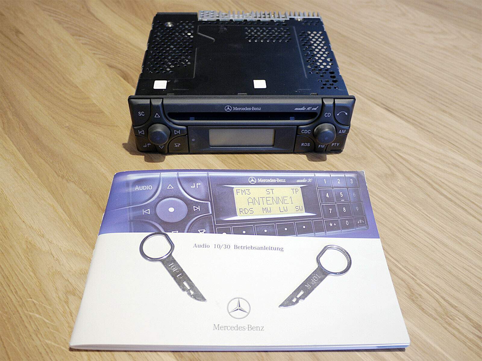 Mercedes Audio 10 CD : Biete