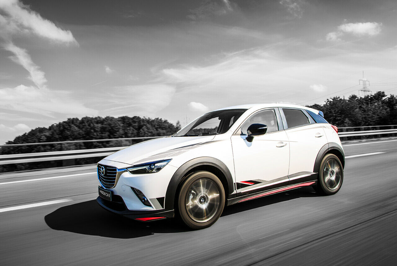 Mazda bietet für den CX-3 auch Tuning-Anbauteile und ein Foliendesign ...