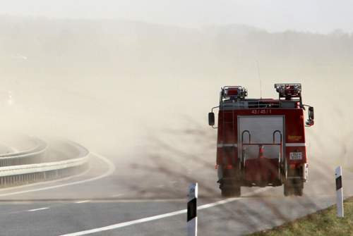 Sandstürme: Risiko für Autobahnen im Nordosten bleibt hoch