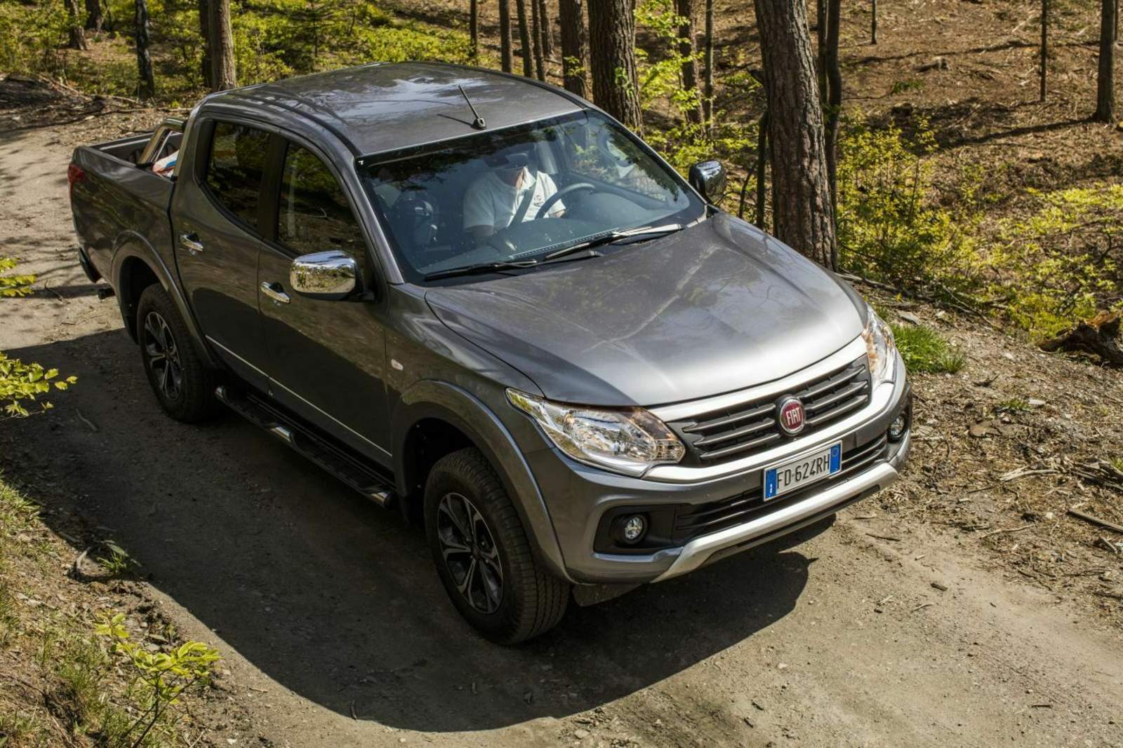 Fiat Professional Fullback Pick-up : Robuster Japaner mit Fiat-Logo ...