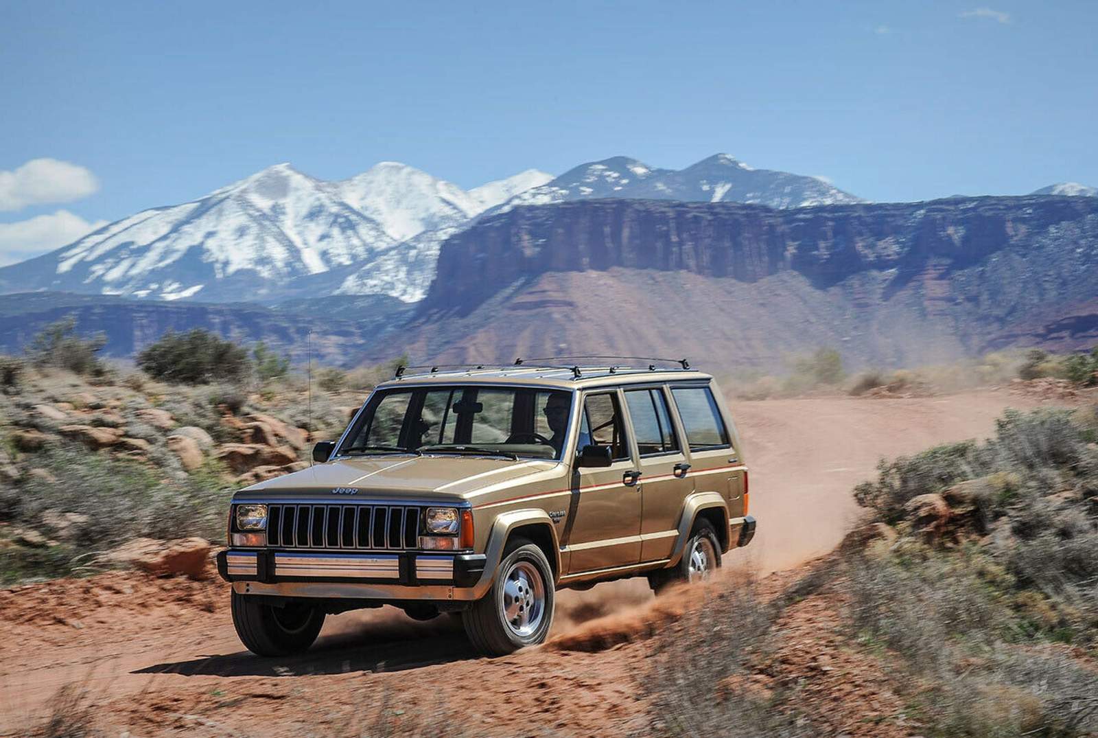 Jeep Cherokee Serie XJ ab 1984 : Cowboy-Romantik mit Indianer-Namen ...