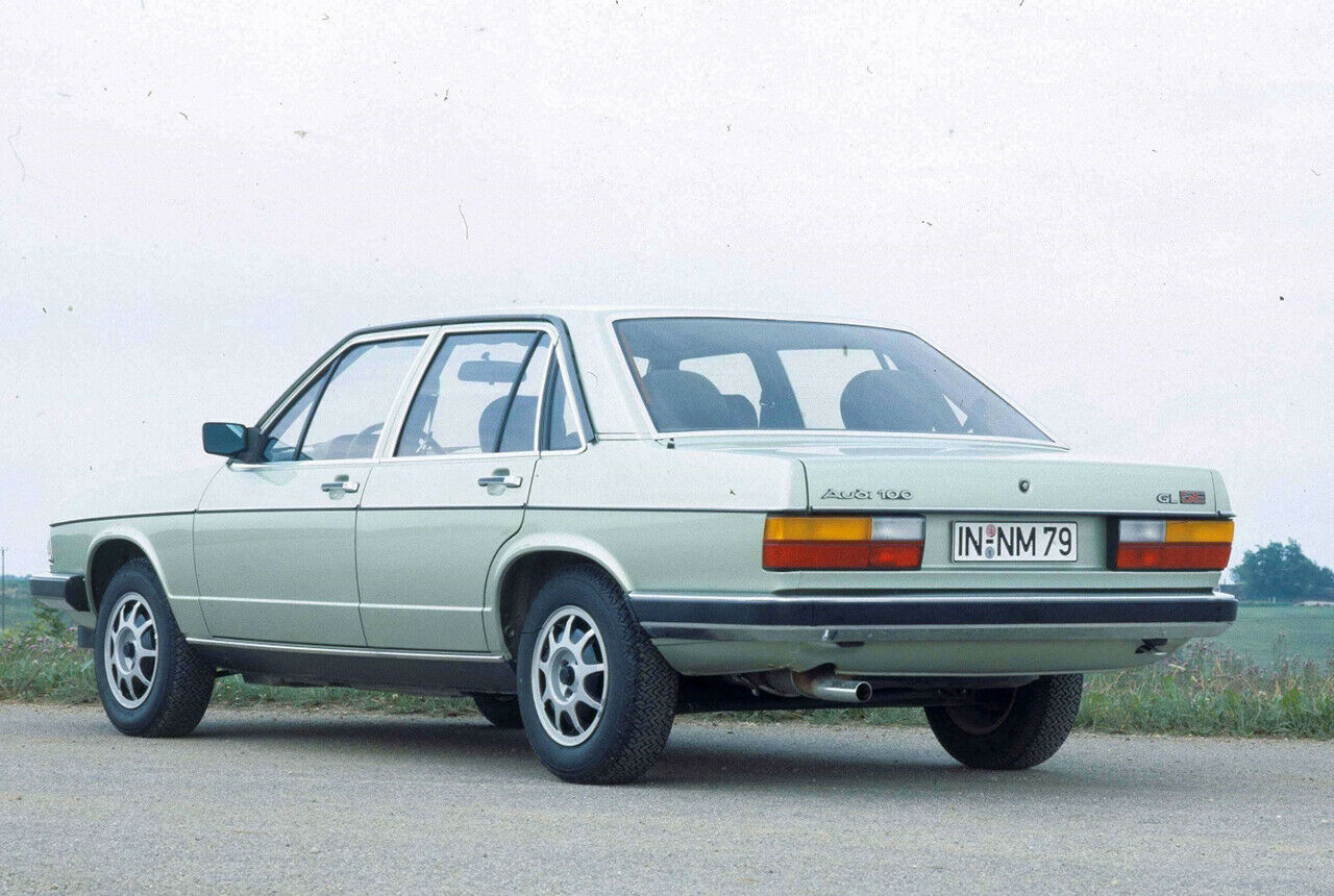 Audi 100 GL 5E ModellJahr 1980 : Mit fünf Zylindern in die ...