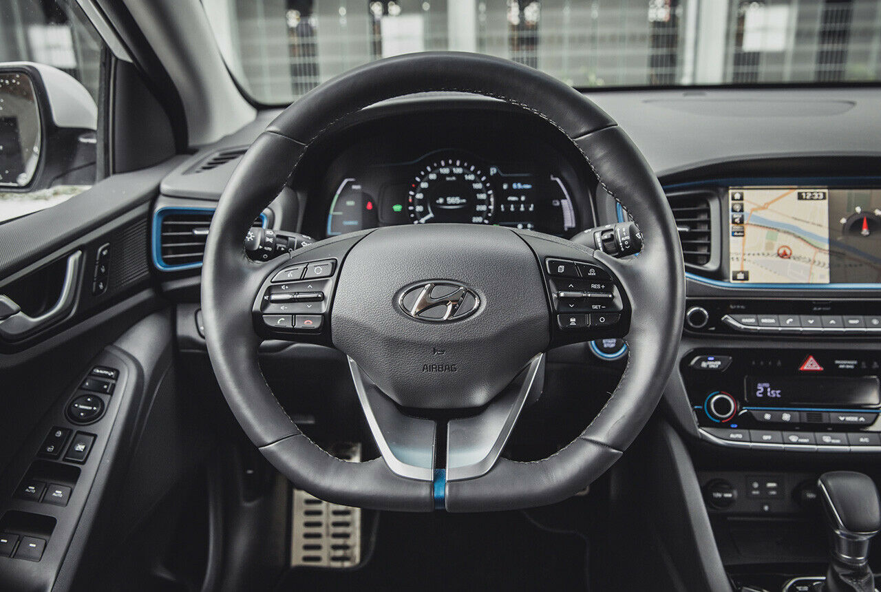 Gute Übersicht und Ergonomie im Hyundai-Cockpit : Beinahe ein hübscher ...