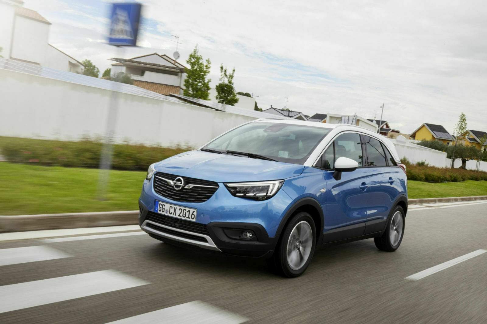 Opel Crossland X: Mit den sparsamen PSA-Motoren und der leichteren ...