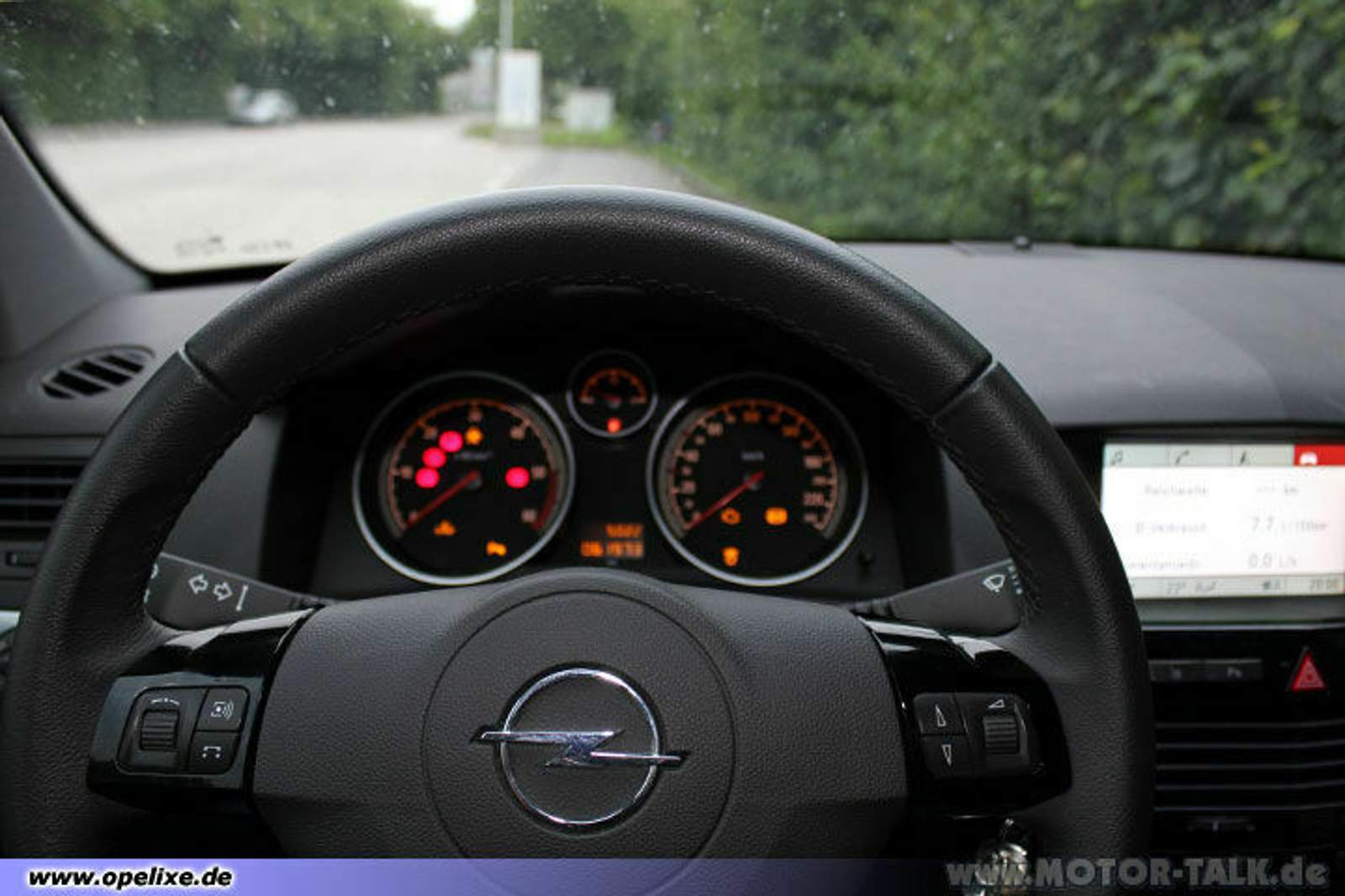 Cockpit : Opel Astra H 1.9 CDTI Caravan von opelixe : Fahrzeuge ...