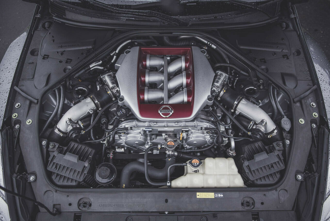 Nissan GT-R: Motor, 2017 : Von Prince über Ken und Mary zu Godzilla ...