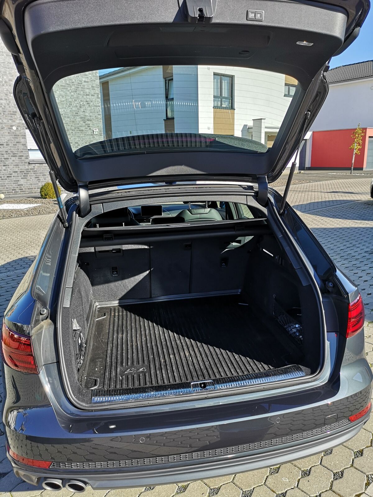 Luxus Audi A4 Kofferraum Bilder