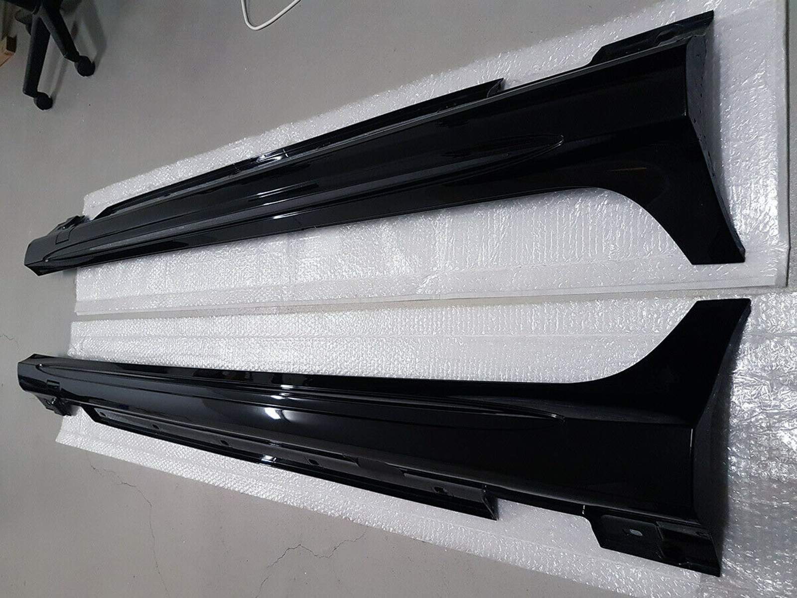 C218 Schweller AMG Optik : Original Mercedes-Benz C218 Seitenschweller ...