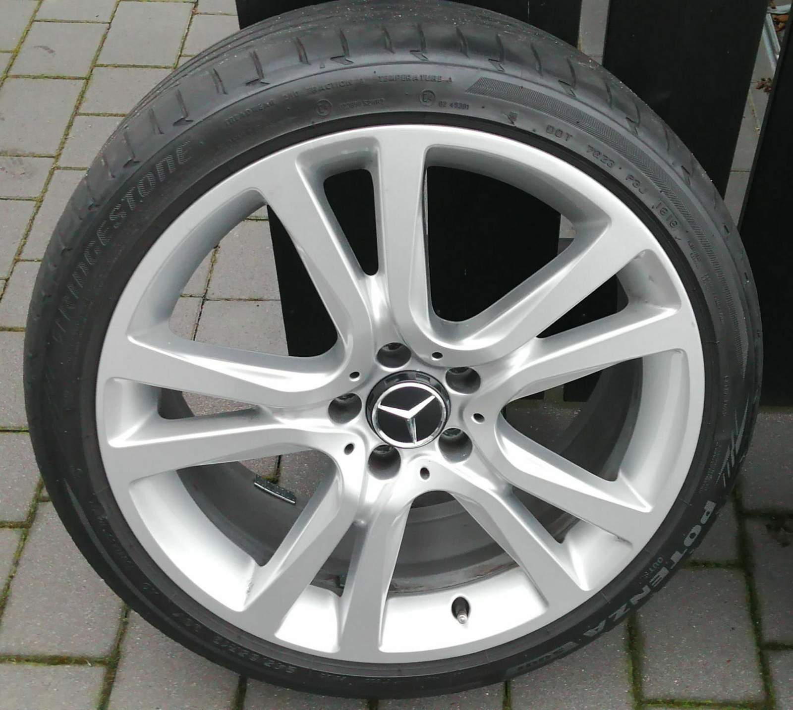 4x Mercedes 19 Zoll Felgen Kompletträder W212 S212 : Biete