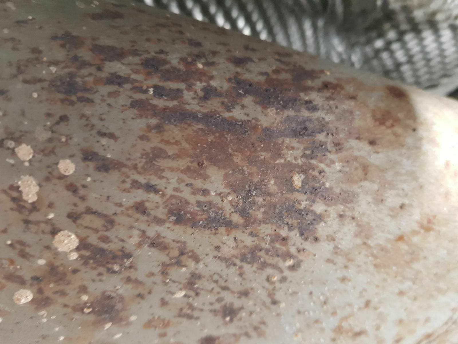 Rost am Auspuff : VW Passat B8 2.0 TDI Highline Test : Testberichte ...